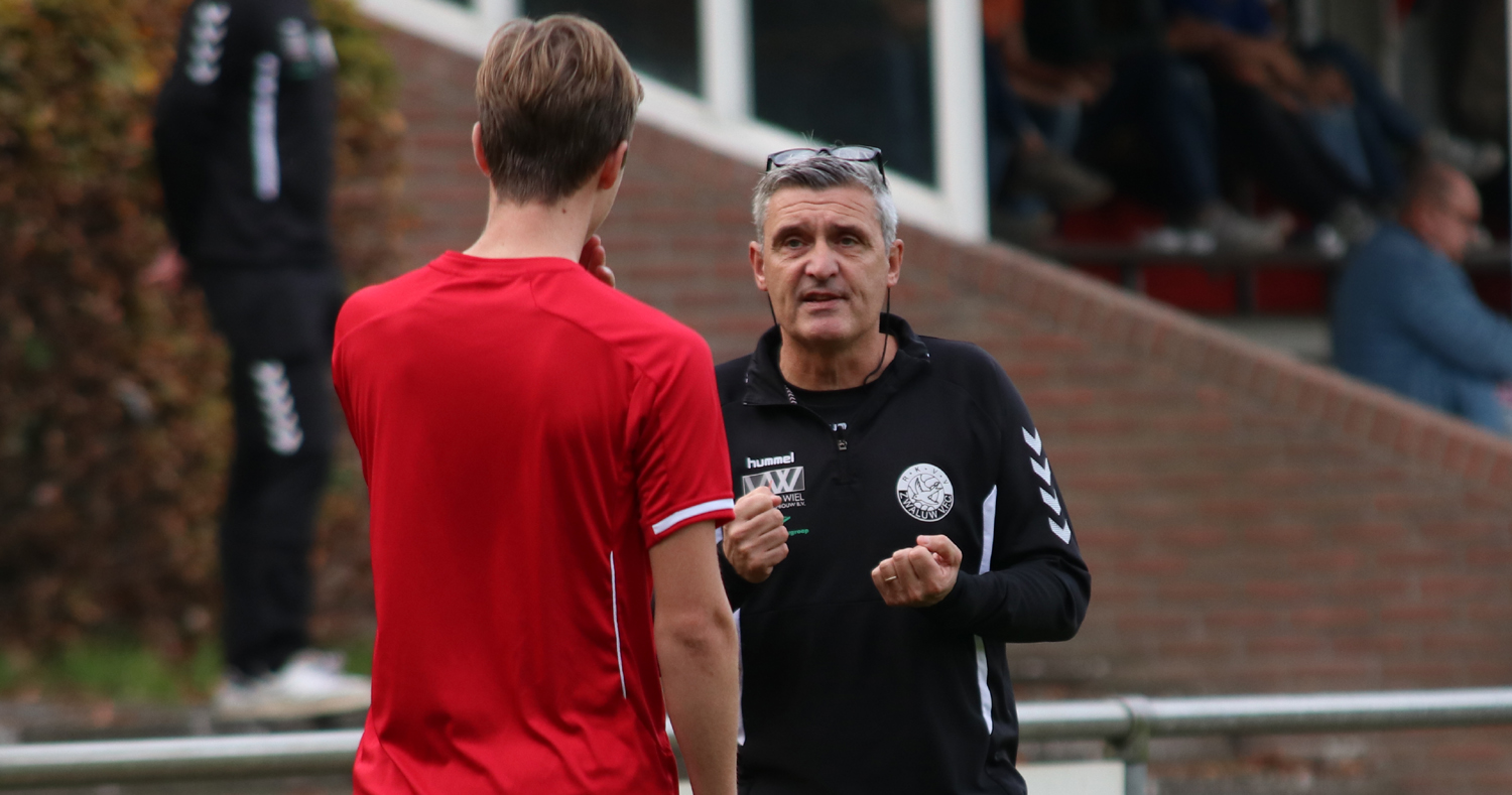 Eersteklasser voor John Laponder - 073voetbal.nl