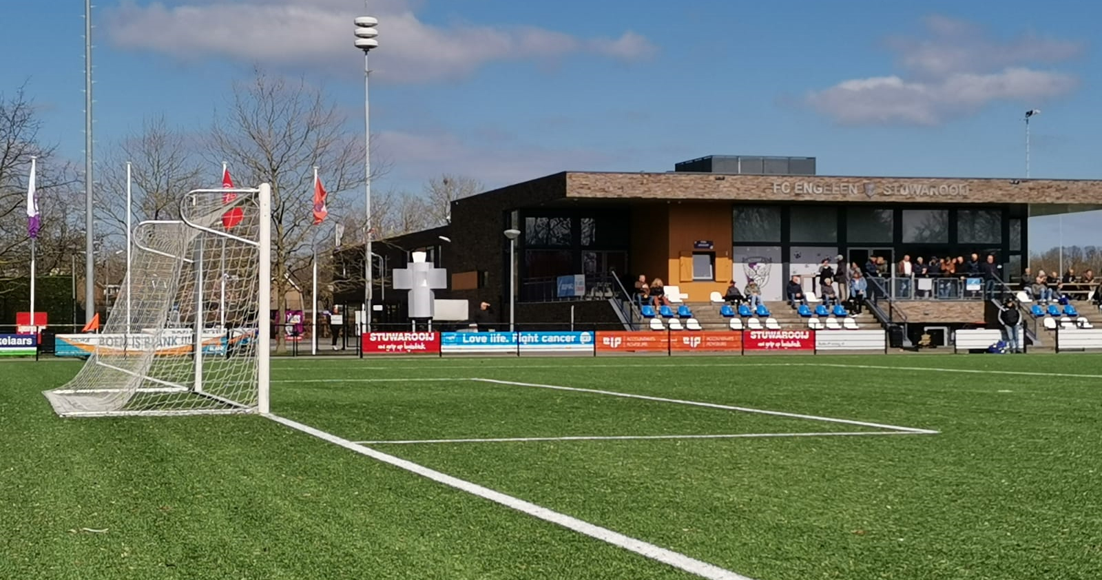 Opnieuw ongeval op veld FC Engelen - 073voetbal.nl